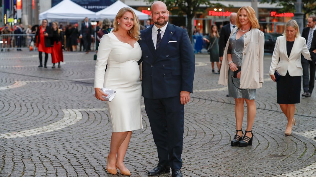 Peter Kullgren första pappalediga ministern – borta 5 veckor - Altinget