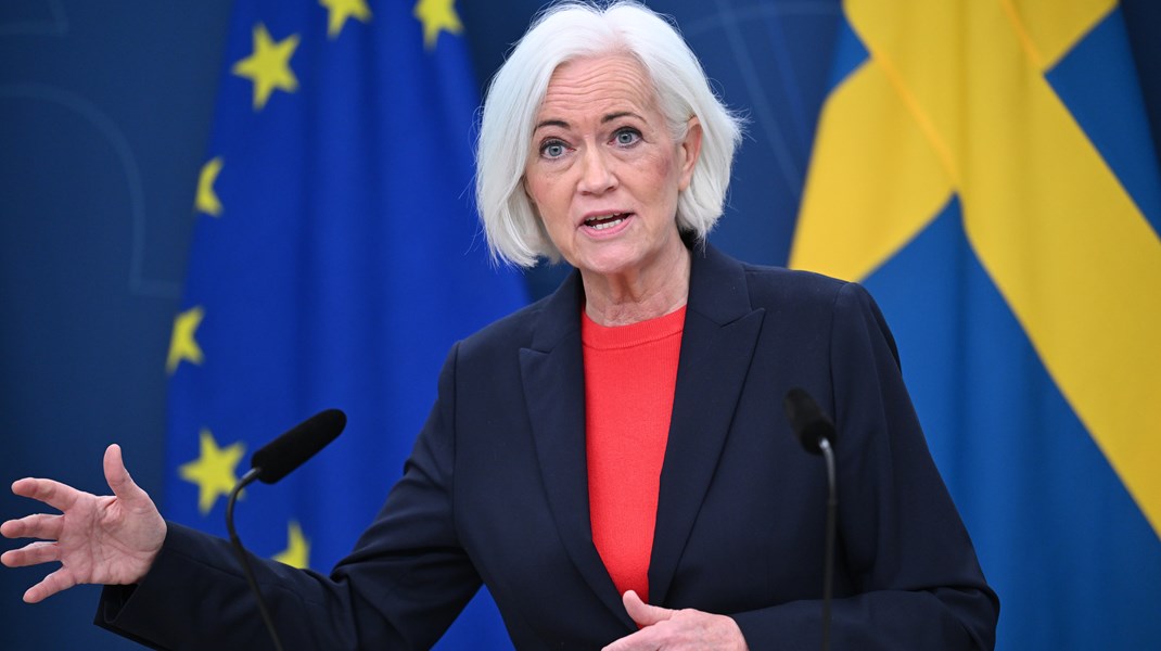 Inga mål om nära vård uppfyllda – ministern: Regionerna följer inte ...